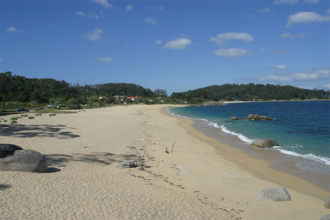 Praia de Tulla / Playa de Tulla (Bueu. Ría de Pontevedra S ...